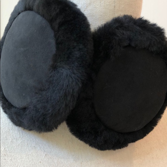 UGG | Accessories | Host Pic Ugg Australia Ear Muffs Nib | Poshmark